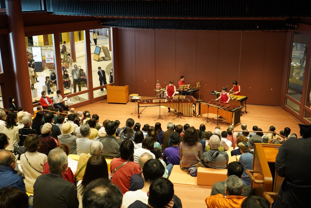 石川県立図書館（百万石ビブリオバウム）｜スポット｜【公式】石川県の観光/旅行サイト「ほっと石川旅ねっと」